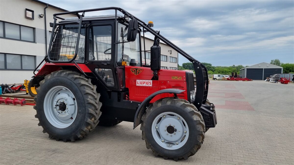 Zabudowa leśna MTZ Belarus 952.2 PREMIUM | LUPUS