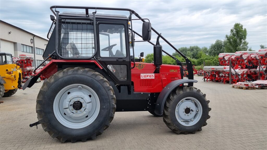 Zabudowa leśna MTZ Belarus 952.2 PREMIUM | LUPUS